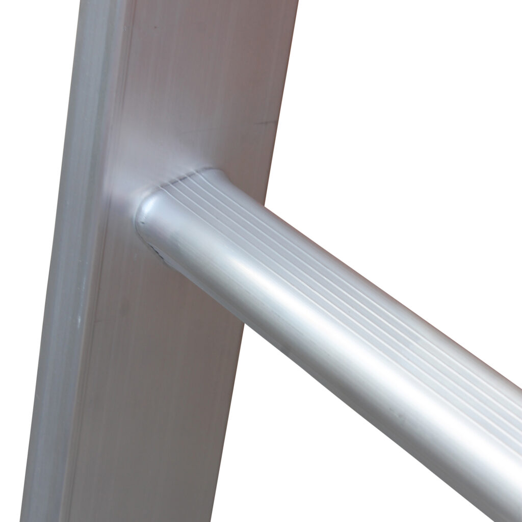 TB Davies TASKMASTER Aluminium Professional Triple Section Ladder - A ...